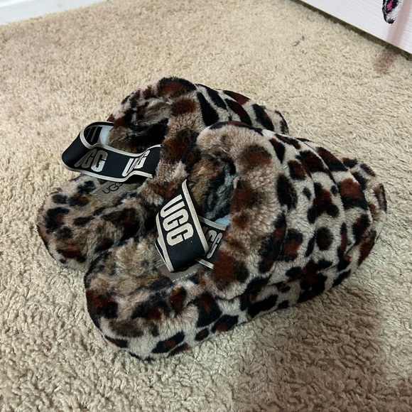 UGG | Shoes | Ugg Slippers | Poshmark